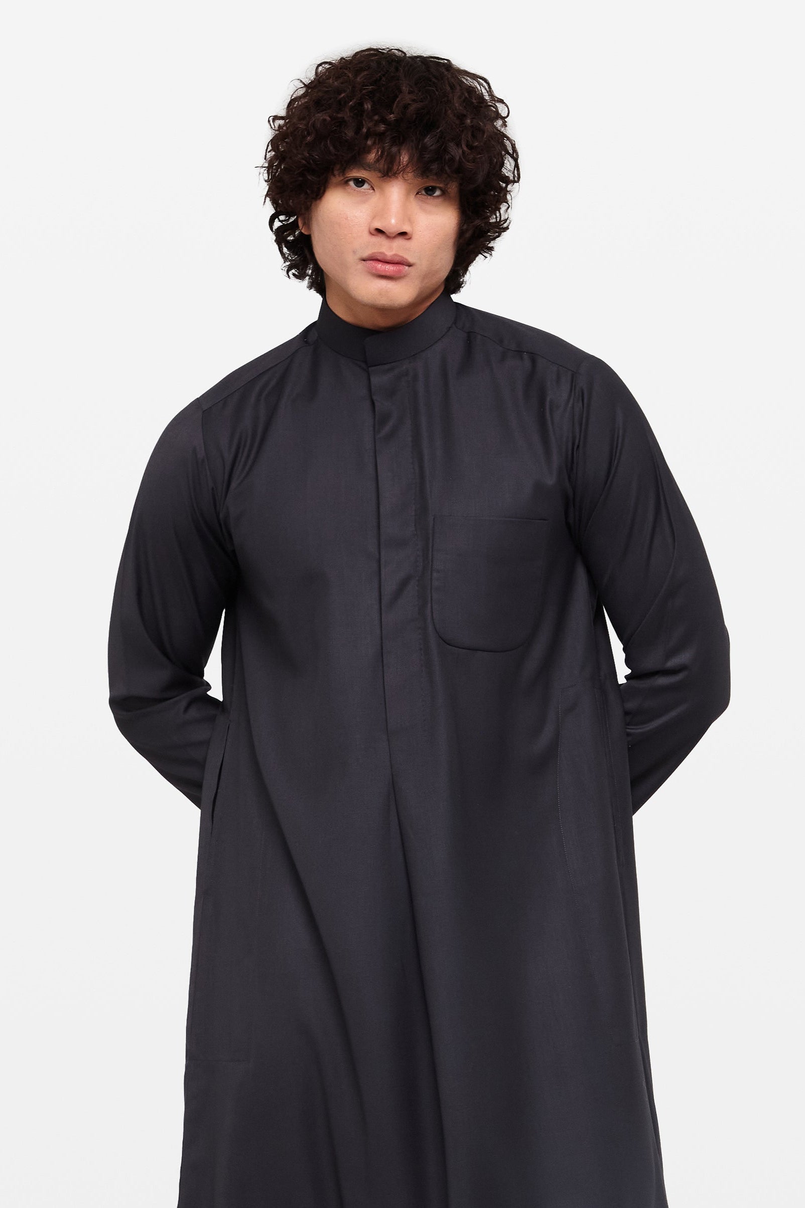Midnight Black Kuwaiti Collar Thobe – CAVE